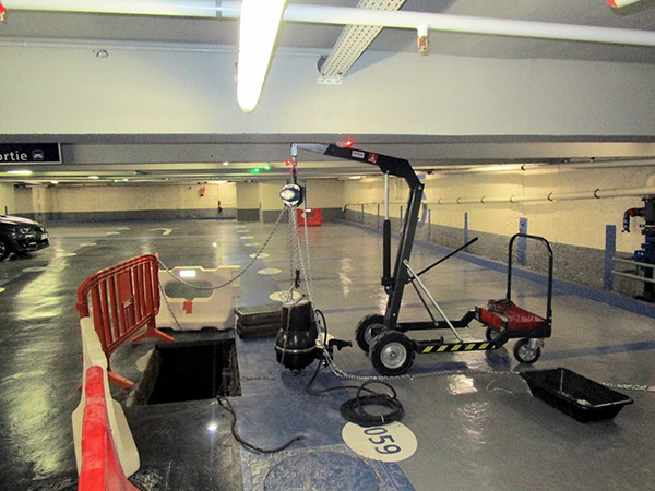 Potence de levage mobile pour les opérations de manutention