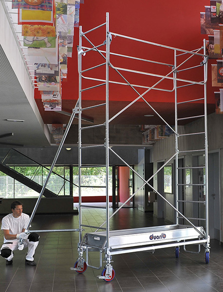 Echafaudage roulant acier - embase pliante