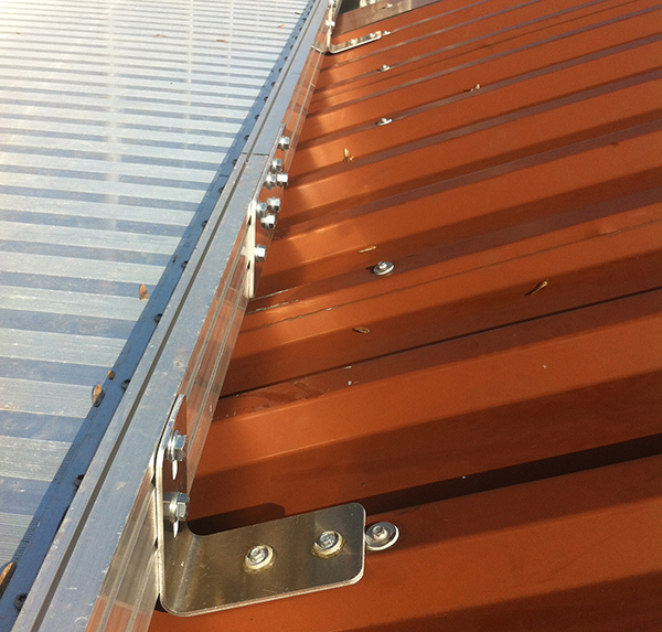 Chemin de toit pour les toits en fibro ou toits fragiles.