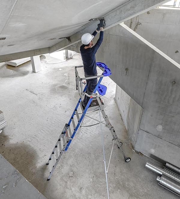 Echelle roulante PIRL télescopique pour chantier