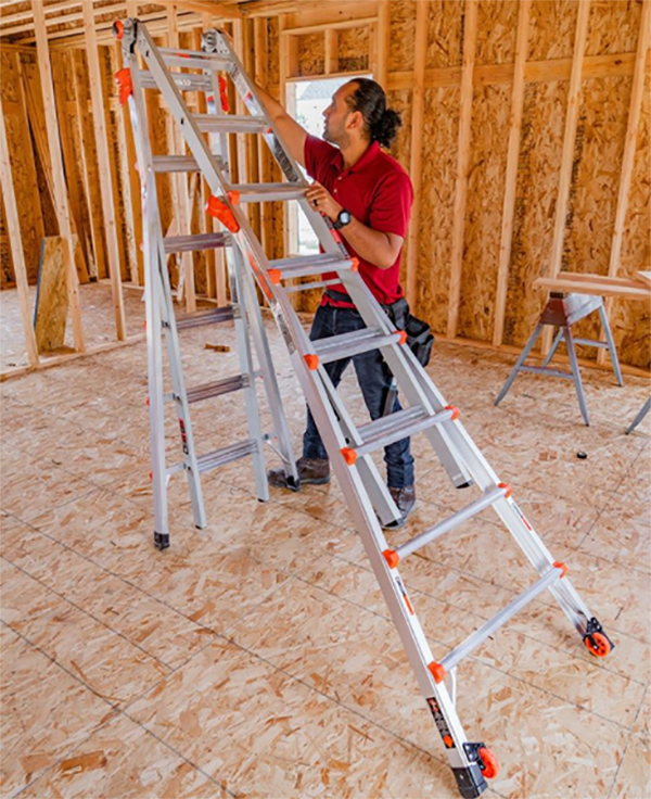 Escabeau double télescopique réglable en 4 positions