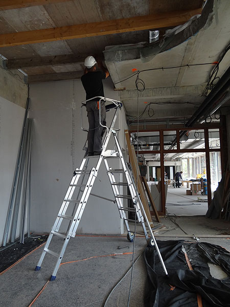 Escabeau pour escalier conforme à la norme PIRL