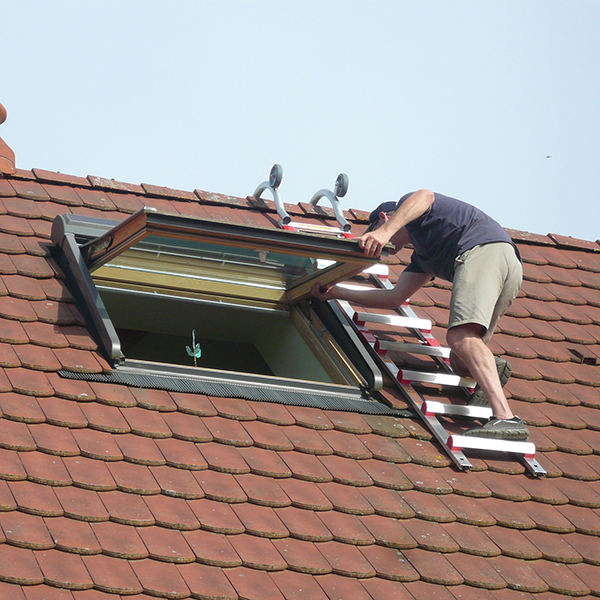 Dachleiter aus Alu mit einfacher KLICK-Verschluss-Technik - Leiter Experten