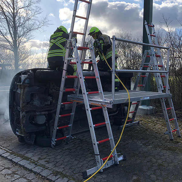 Multifunktionsleiter DIN EN 1147 aus Aluminium