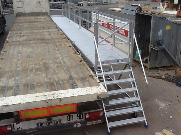 Plateforme de chargement de camion, roulante en aluminium