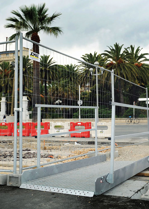 Plateforme de franchissement pour chantier